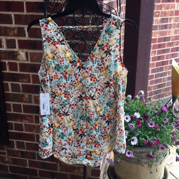 a.n.a | Tops | Ana Swing Floral Tank | Poshmark